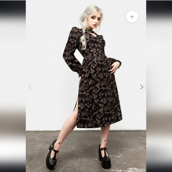 Disturbia | Dresses | Disturbia Poisonous Plant Puff Sleeve Midi Dress ...